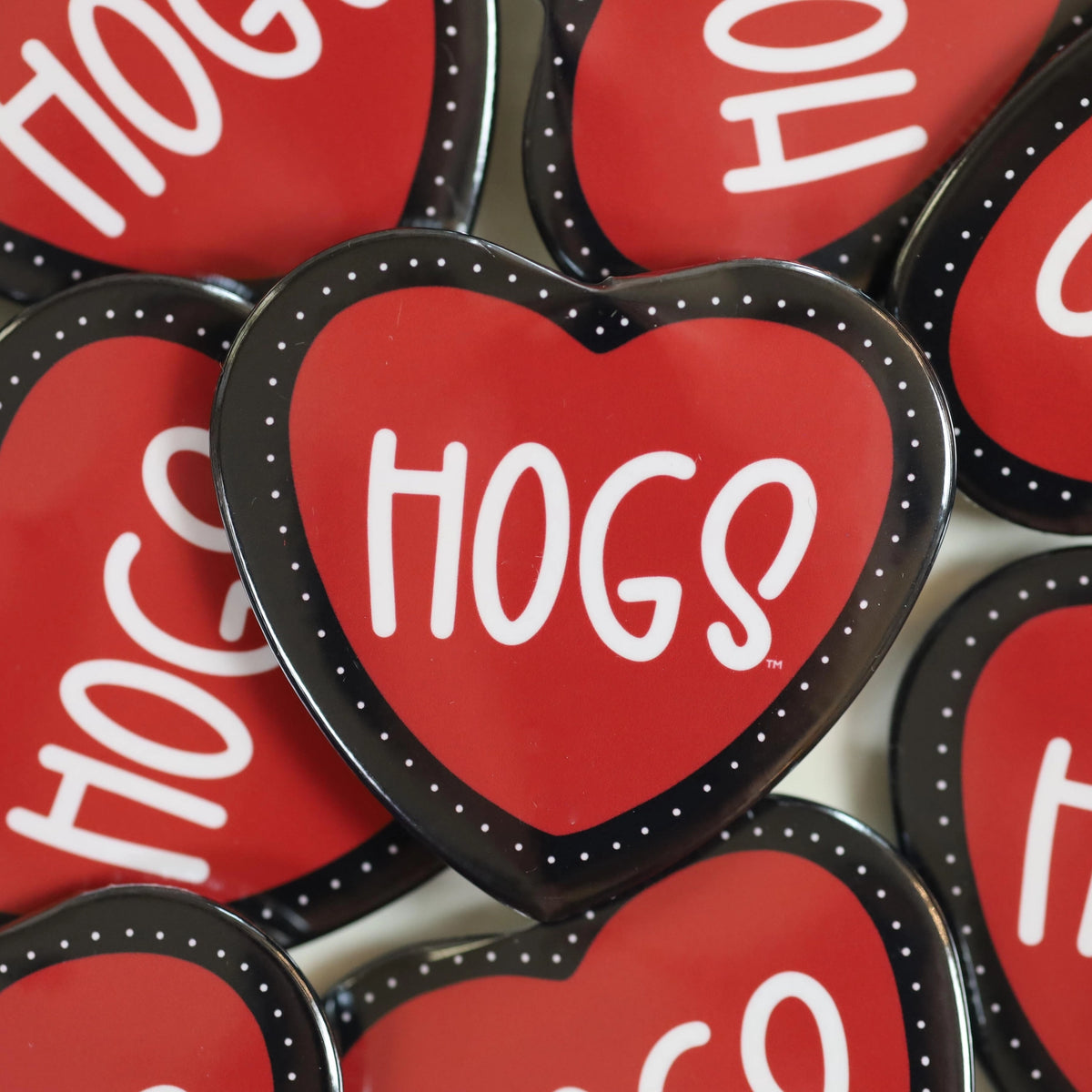 Hogs Heart Game Day Button – MAC Collection